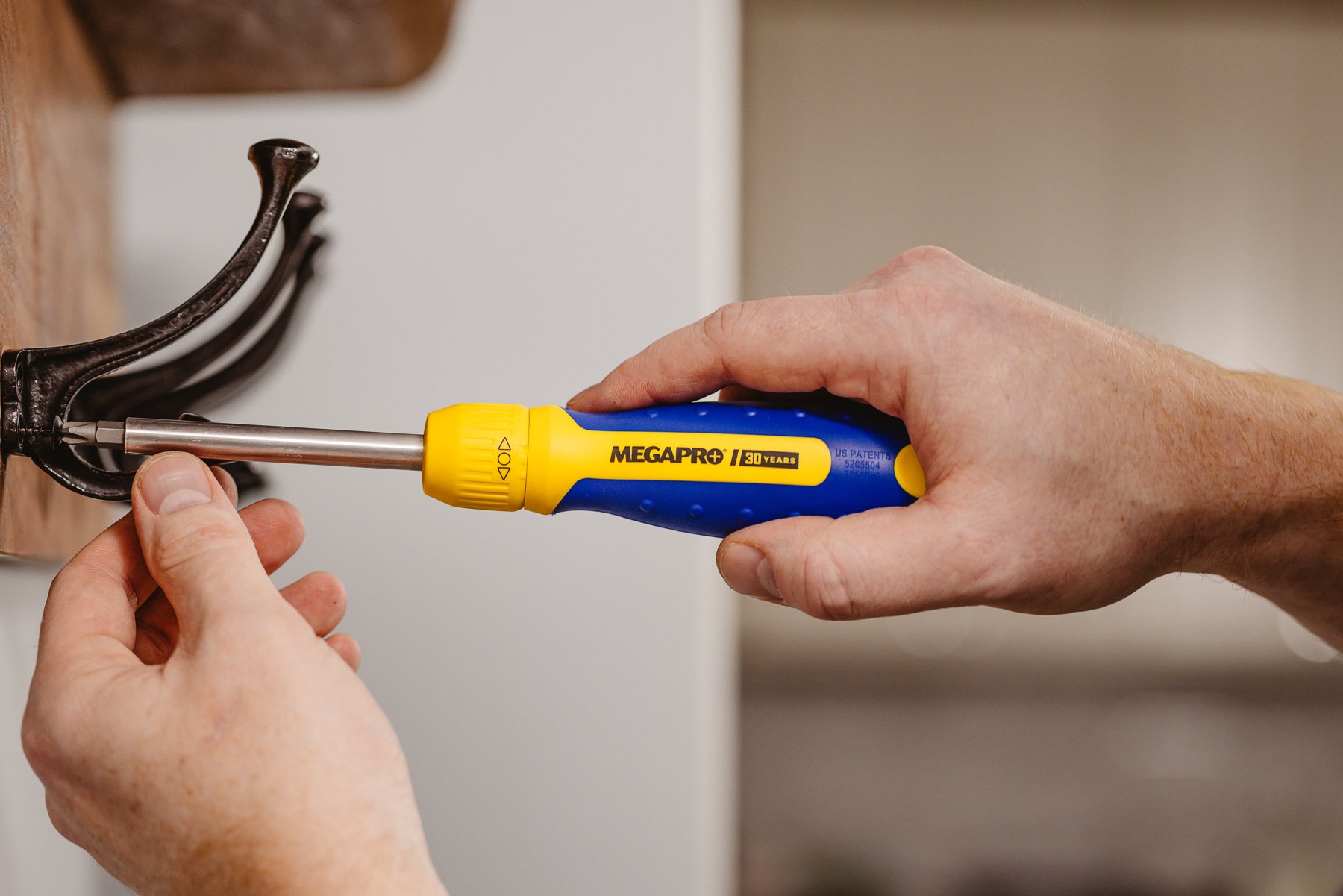 We're celebrating 30 YEARS WITH A LIMITED-EDITION SCREWDRIVER SET